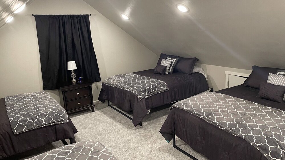 Secluded Sterling Cabin sleeps up to 12 - Sterling | Vrbo