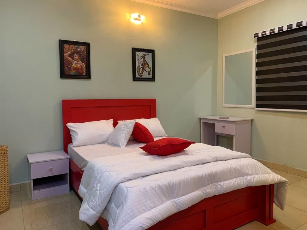 Romantic Very conducive environment on the same road with Shoprite ...