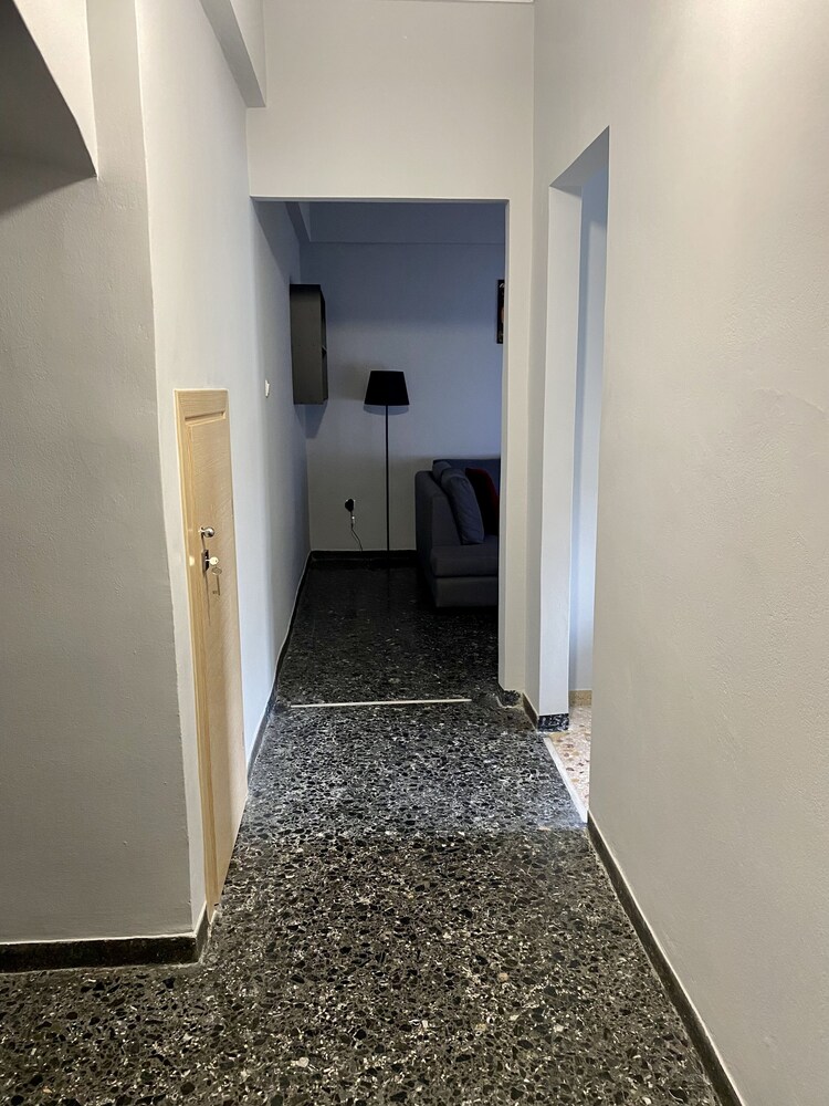 Lovely flat Korydallos - Korydallos | Vrbo