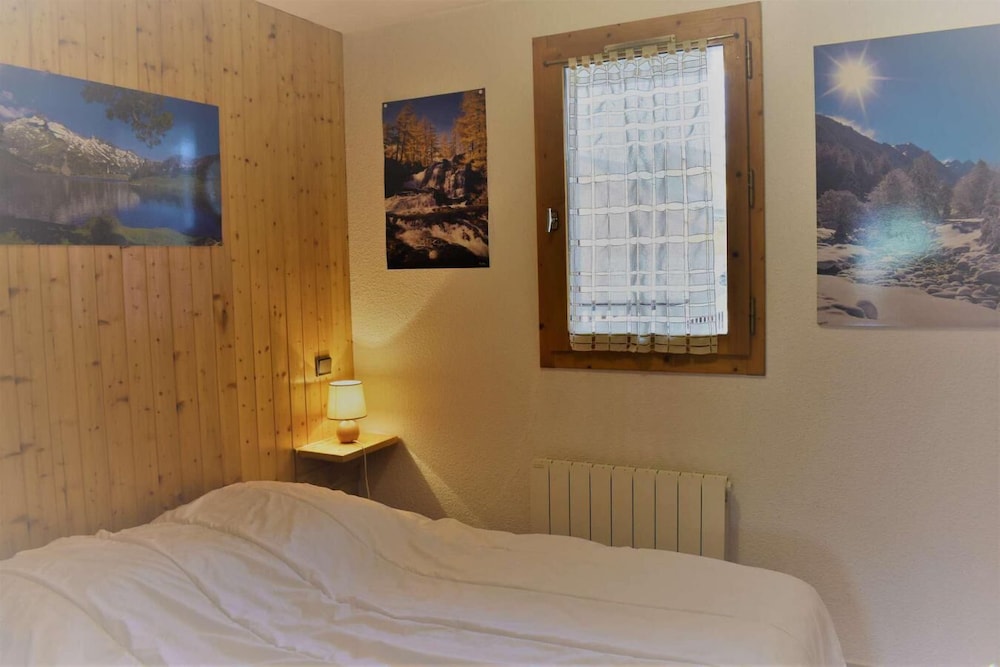 Ski-in/ski-out & foot of the slopes, 1st floor, view mountain, balcony ...