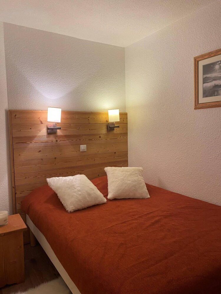 Ski-in/ski-out & foot of the slopes, 2nd floor, view ski slopes ...