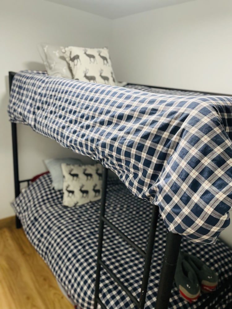 Nature Lover’s Rustic Cabin, Kearney - Kearney | Vrbo