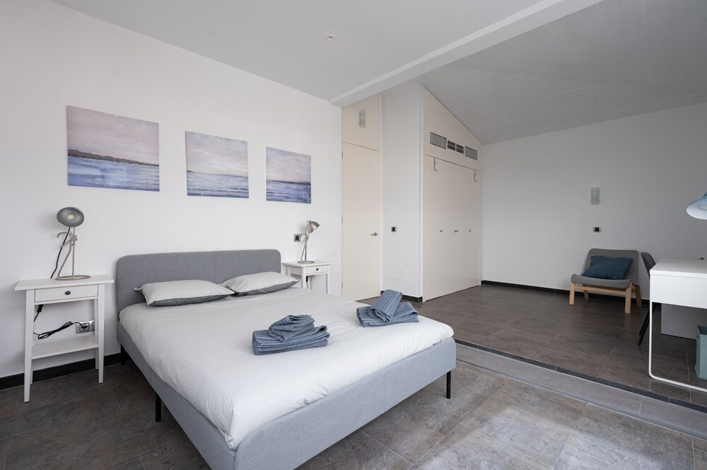 Modern 2BR House - Private Pool - Parking - San Bartolomé de Tirajana ...
