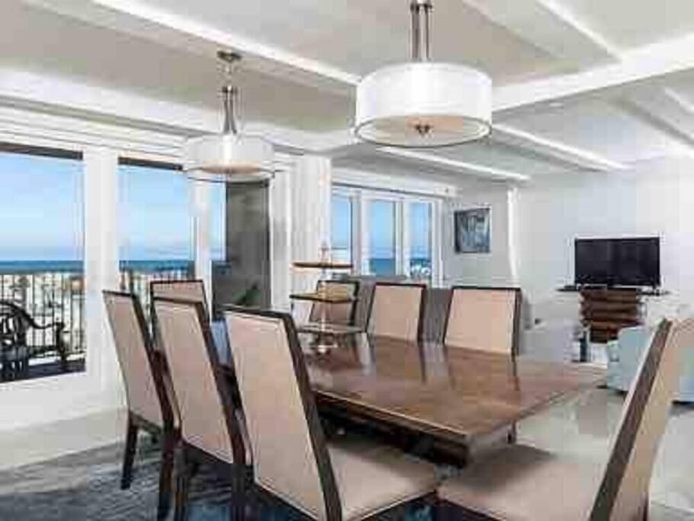 6th floor Oceanview Condo 3bd/3ba w/ Pools & Hot Tubs - South Padre ...