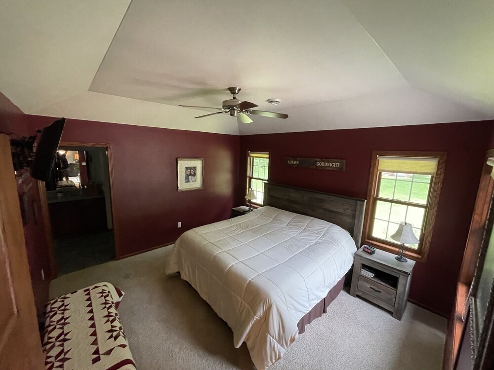 Beautiful Country Home Near Popular Hot Spots! - Sheboygan County | Vrbo