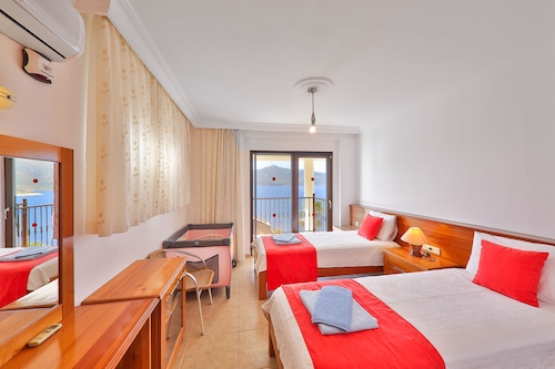 Lovely Luxurious Villa With Private Pool Near To City Center , 200m To Beach - Kalkan