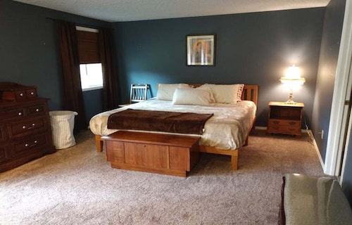 Spacious Hideout | Close To Everything - Vancouver, WA