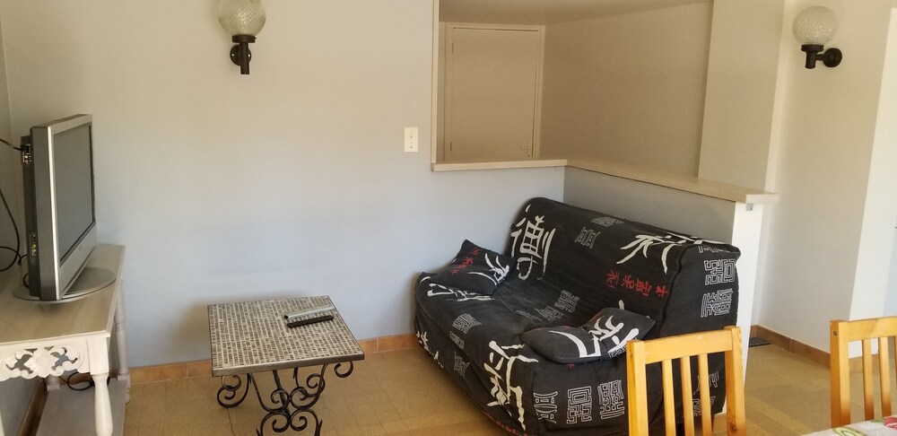 Seasonal rental apartment in house - Cabrieres-d'Avignon | Vrbo