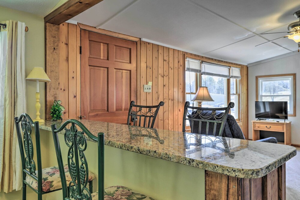 Lake Sinclair Cottage with Deck & Boat Dock! - Baldwin County | Vrbo