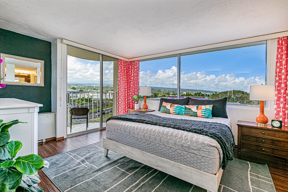 Cosmopolitan Condo - Lagoon Centre 701 In the Heart of Hilo - Hilo | Vrbo