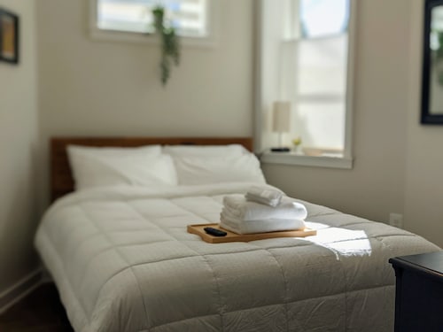 Private Gym, Outdoors, Workspace, Games And More! - Silver Spring, MD