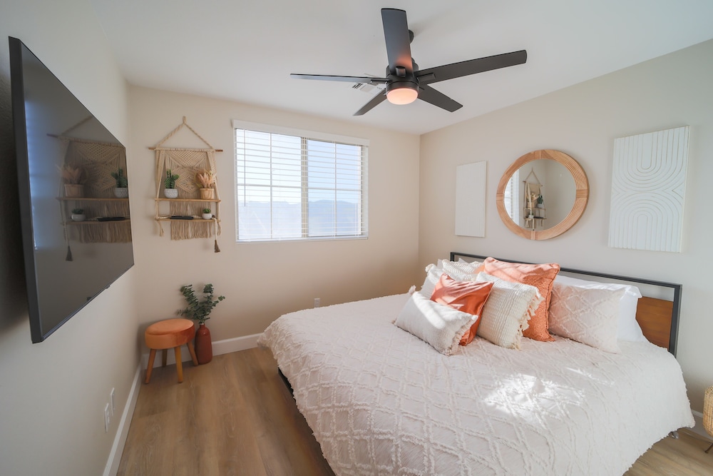Relaxing and Spacious Model-Home w/ A Resort-Style Backyard & Heated ...