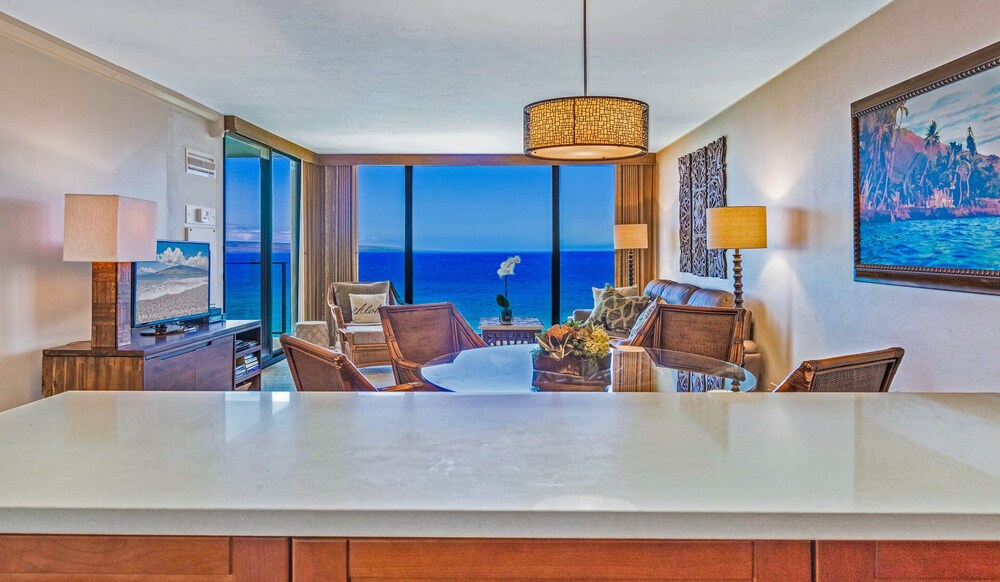 Mahana at Kaanapali, Spectacular Oceanfront, Amazing Sunsets & Sea Life ...