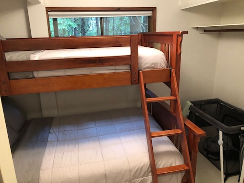 Private House Amongst Trees, Close To The Beach! - Copalis Beach, WA