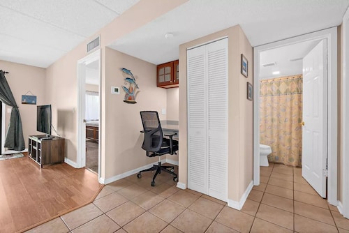 Ocean Front Ground Floor End Unit, Steps To Beach - St. Augustine Beach, FL