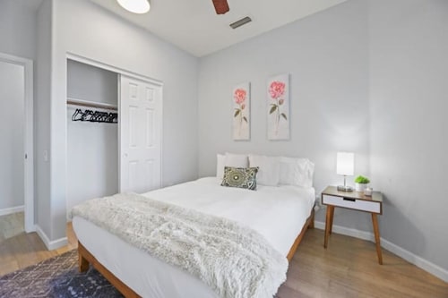 Central Location 4bd 2ba, Pool, Bbq, Pet Friendly - Phoenix, AZ