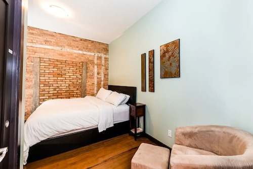 The Candy Loft In Arts District - 1br/1.5ba Luxury - Silver Beach, MI