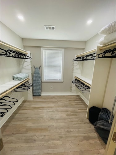 2 Master Bedrooms (4 Bedrooms) Belvedere/eastlake - DeKalb County, GA