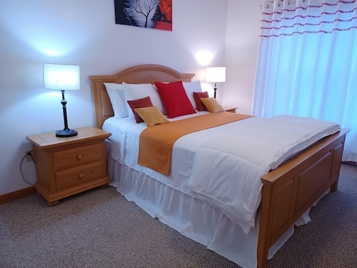 Cheerful 4b Townhome W/breathtaking Mountain Views - Tannersville, PA