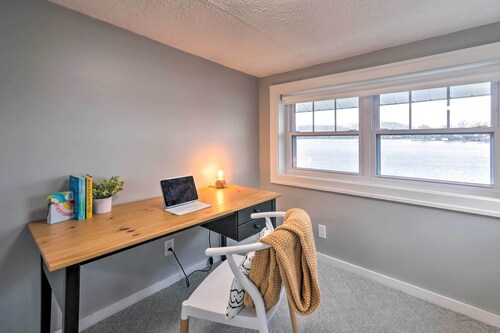 Lakefront Escape | Hot Tub, Fire Pit & Ev Charger - Portage Lakes, OH