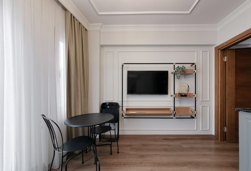 Daphne Pera ; Sakura Apart, City Center - Beyoğlu