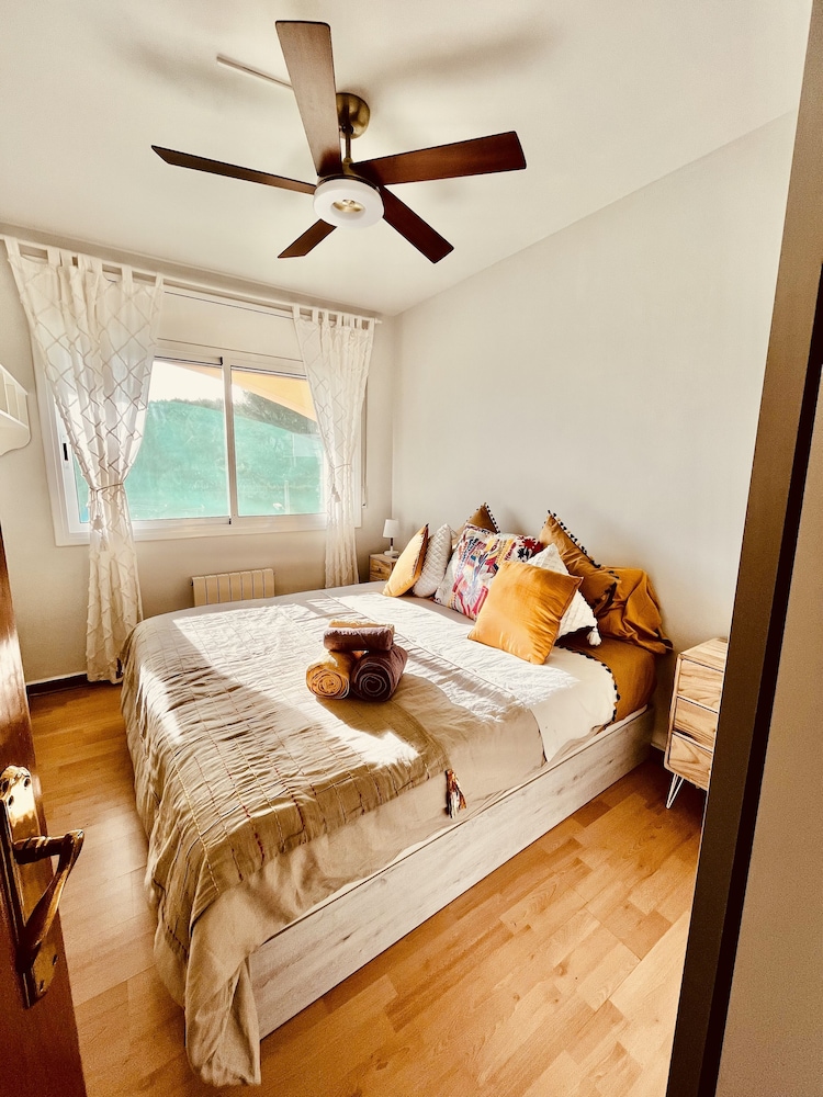 Casa Maca: spectacular villa with pool and views - Olivella | Vrbo