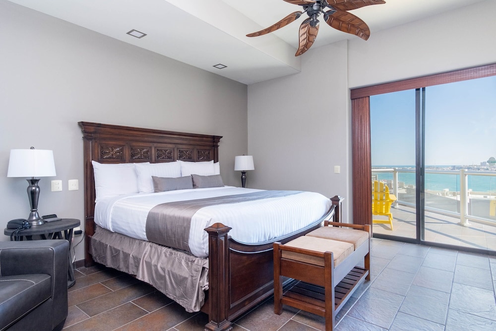 Huge 3 Bed 3 Bath Phase 2 Las Palomas Resort Condo with Ocean and Old ...