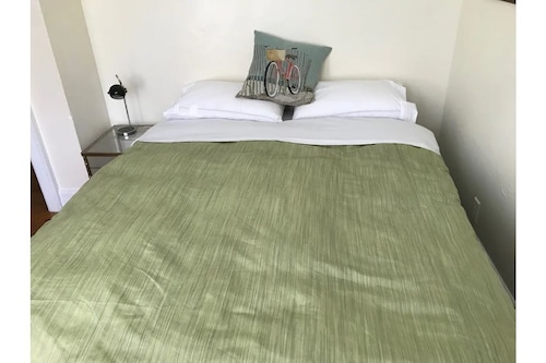 3 Bdrm Elmwood Vlg: Steps Away From All The Best! - Buffalo, NY