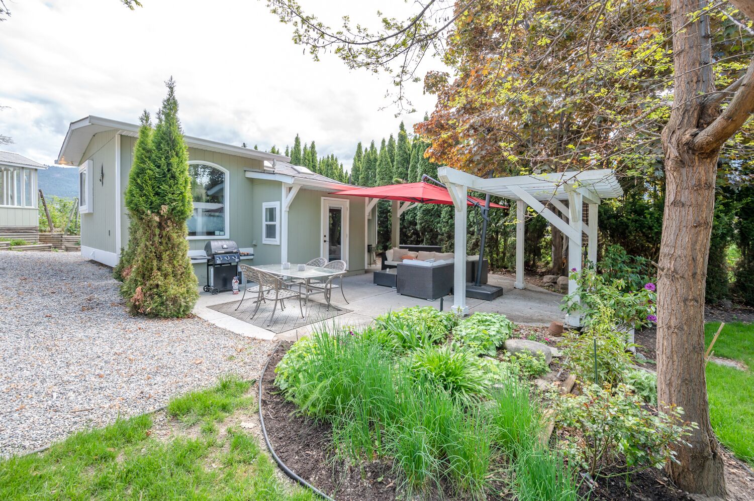 Fairfield Inn & Suites by Marriott Penticton: 2022 Room Prices, Deals ...