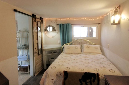 Creek Side Cabin. 1.5 Miles To Downtown Prescott - Prescott, AZ