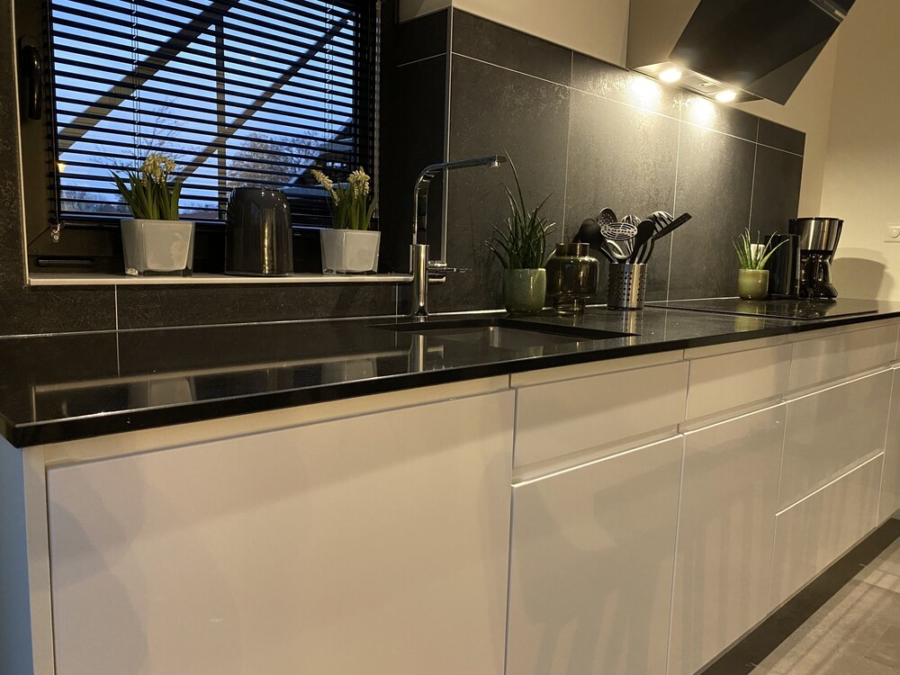 Sustainable holiday home!!! Large garden+roof terrace+fast internet ...