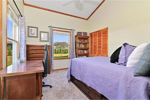 Cypress Lodge W/theater & Pool Access - St. Cloud, FL