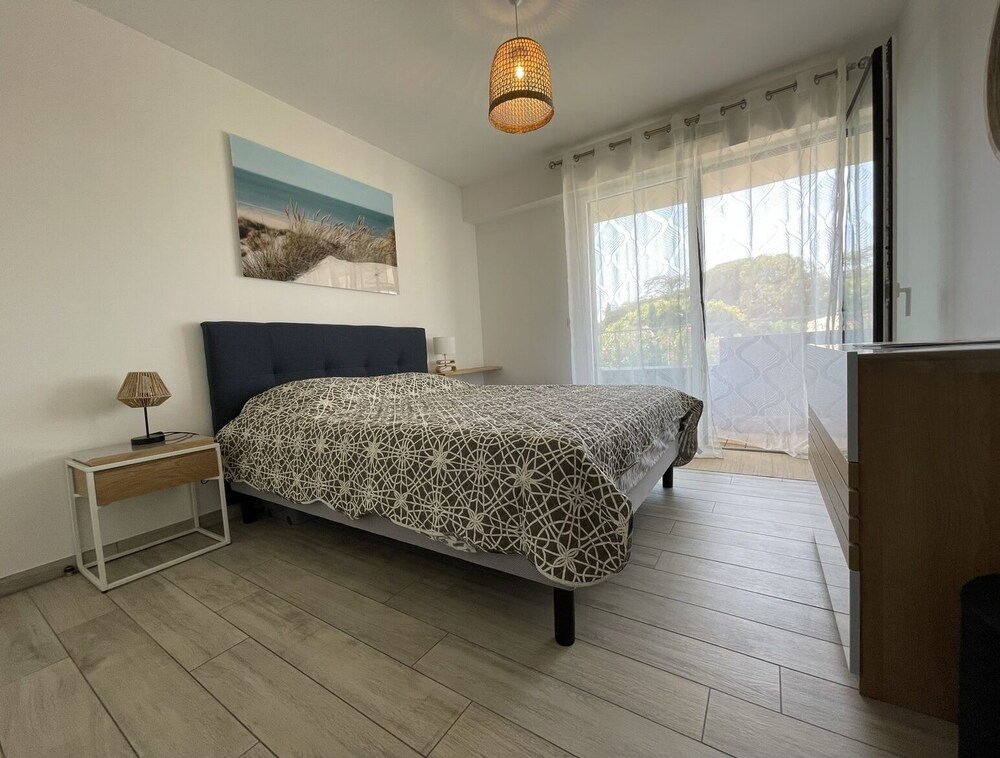 Sea view apartment - Les Issambres - Roquebrune-sur-Argens | Vrbo