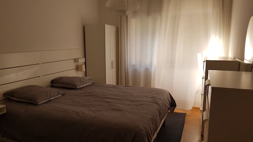 Appart 110m2 Avec 3 Ch Jusqu'à 8 Pers Sainte Anne - Marseille