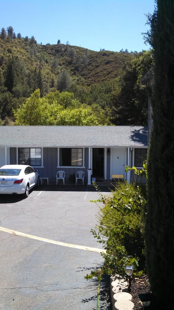 Mother Lode Lodge in Mariposa | Best Rates & Deals on Orbitz