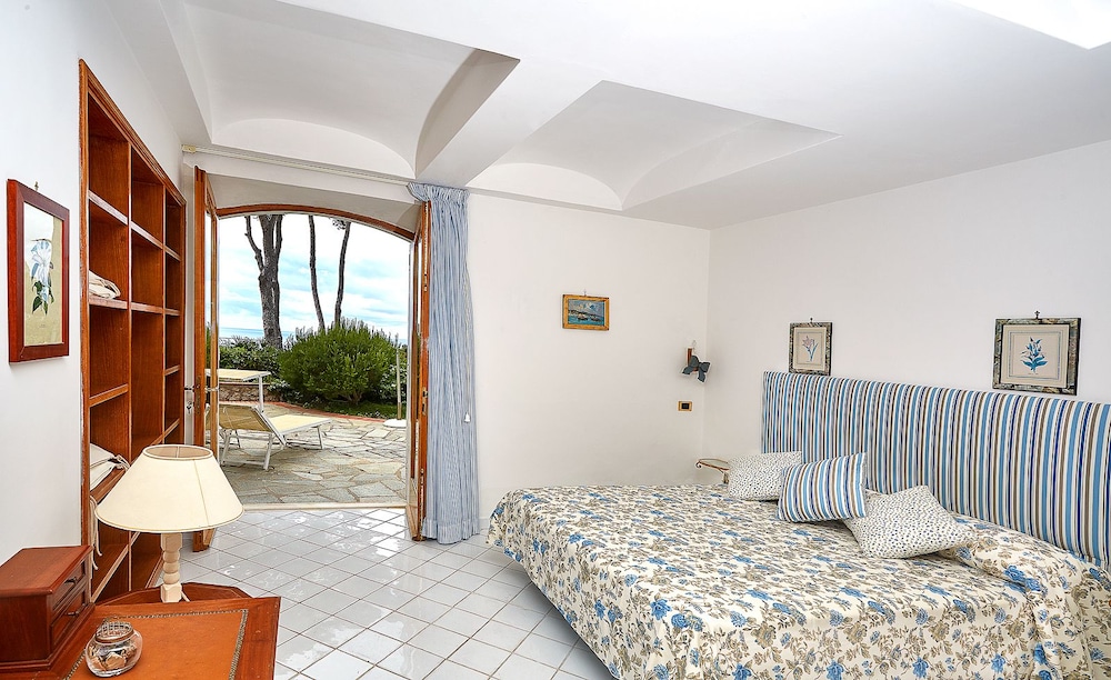 Hotel Scalinatella, Capri: Room Prices & Reviews | Travelocity