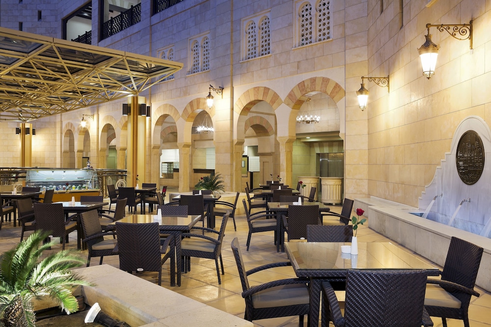 Anjum Hotel Makkah, Makkah: $109 Room Prices & Reviews | Travelocity