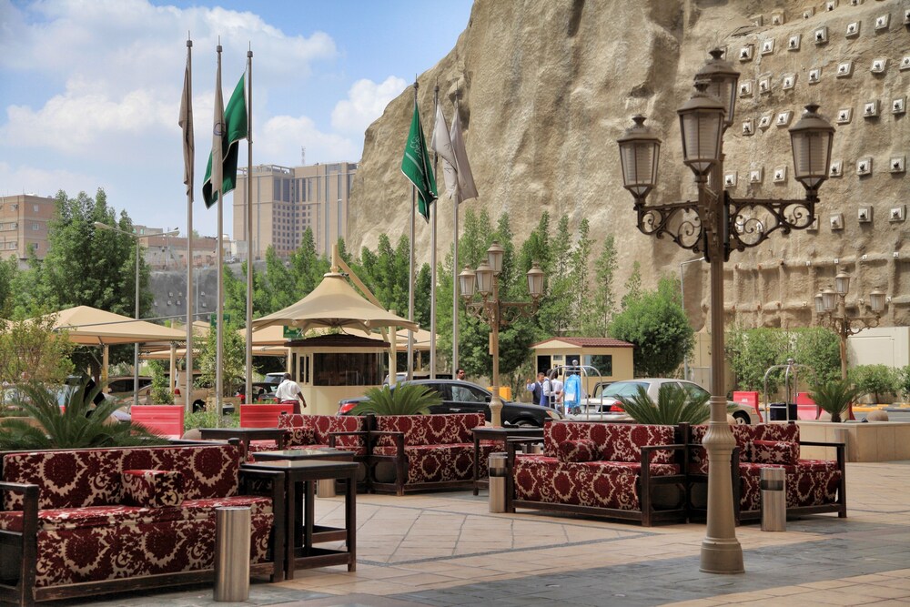 Anjum Hotel Makkah in Mecca | Best Rates & Deals on Orbitz