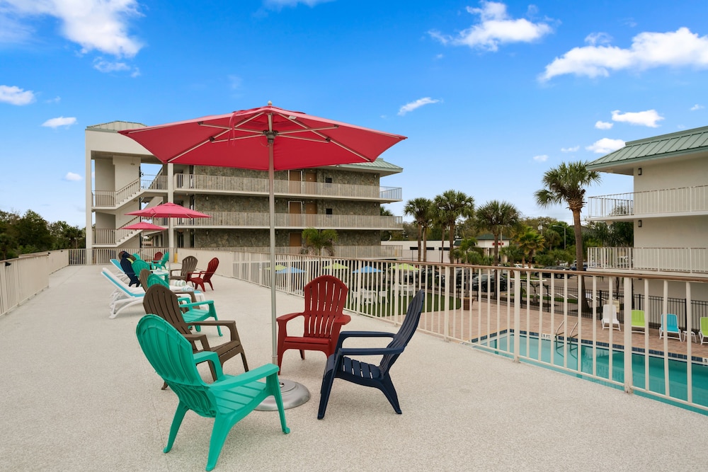 Park Royal Orlando in Orlando | Best Rates & Deals on Orbitz