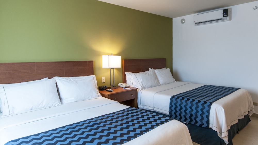 Holiday Inn Express Cabo San Lucas, an IHG Hotel in Cabo San Lucas ...