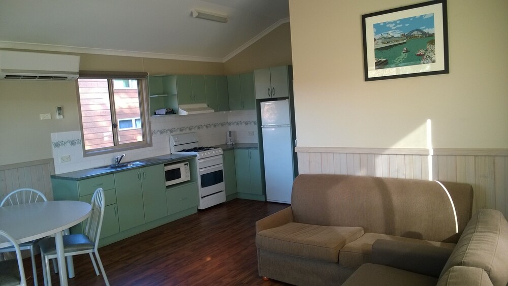 Canberra Carotel Motel: AU$231 Deals & Reviews (Canberra, AUS) | Wotif