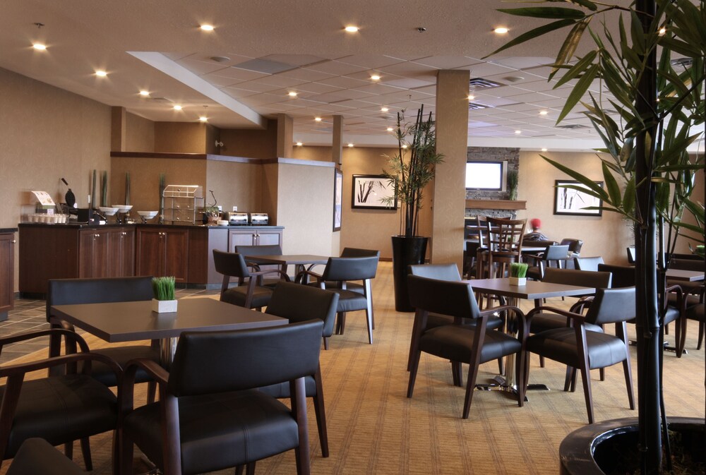 Pomeroy Hotel and Conference Centre Fort St. John in Fort St. John ...
