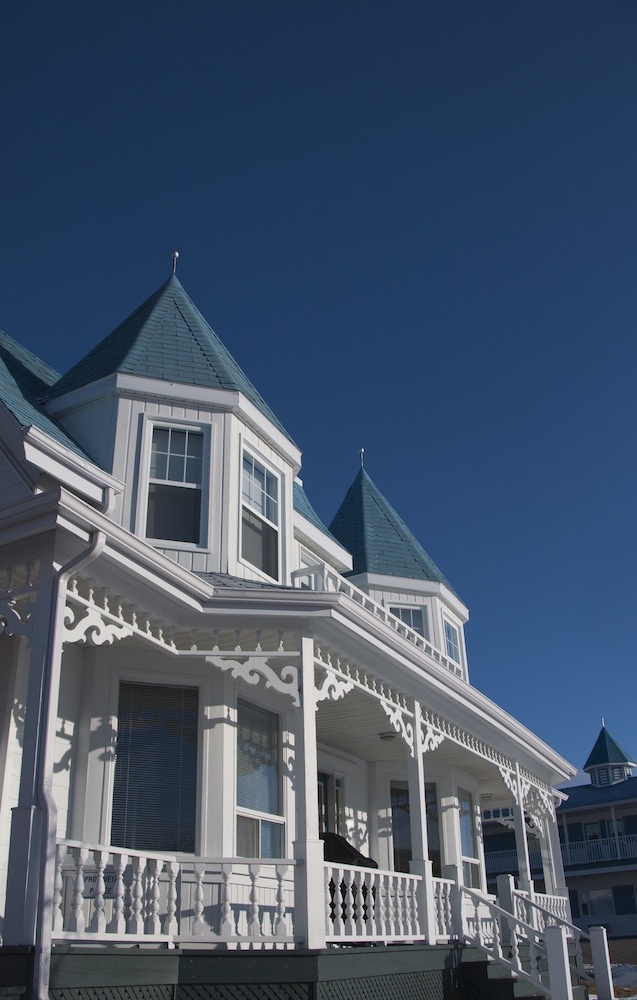 Hôtel Plante in Gaspé | Best Rates & Deals on Orbitz