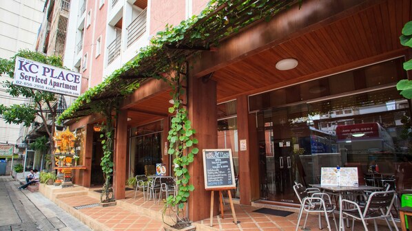 KC Place Hotel Pratunam in Bangkok, Thailand | Expedia