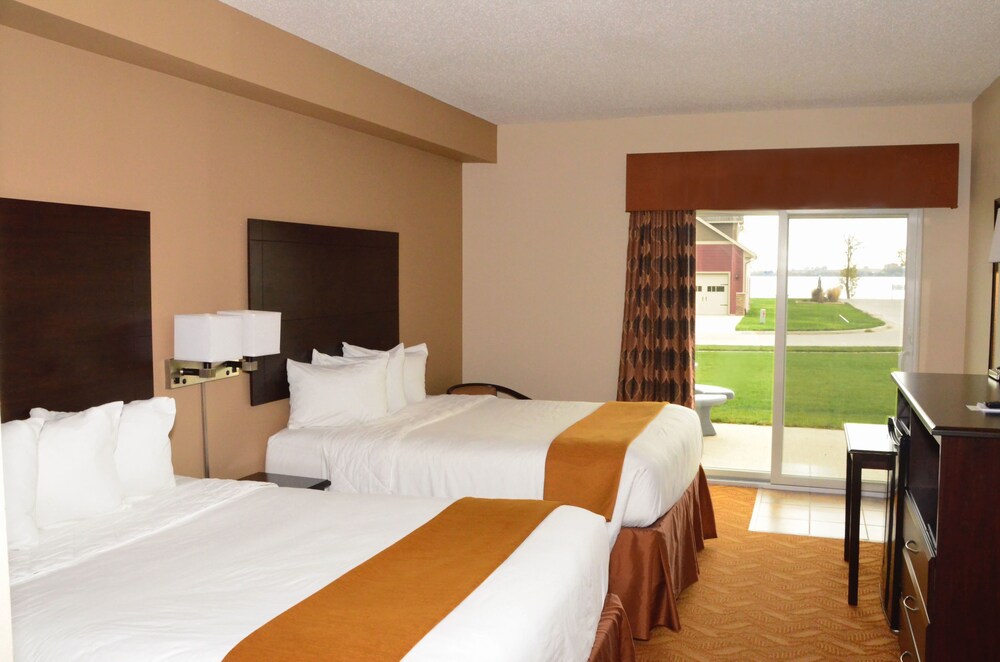 Cobblestone Inn and Suites - Lake View in Lake View | Best Rates ...