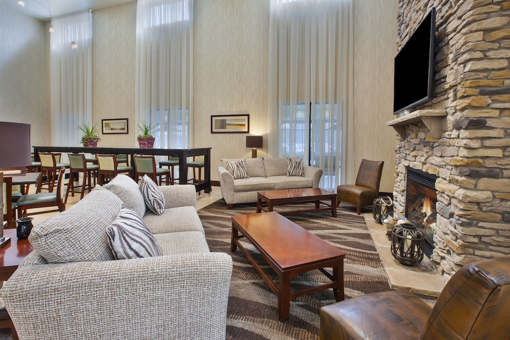 Holiday Inn Express & Suites Geneva Finger Lakes, an IHG Hotel: AU$165 ...