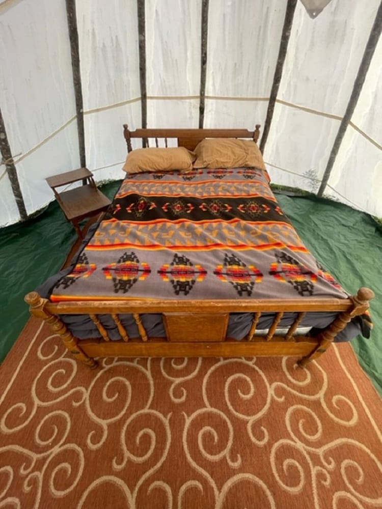 North Woods 16' Teepee Resort Reviews, Deals & Photos 2025 - Vrbo