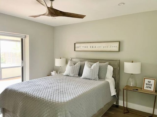 Pool Home! Vanderbilt Beach, Great Place For R&r! - Naples Park, FL