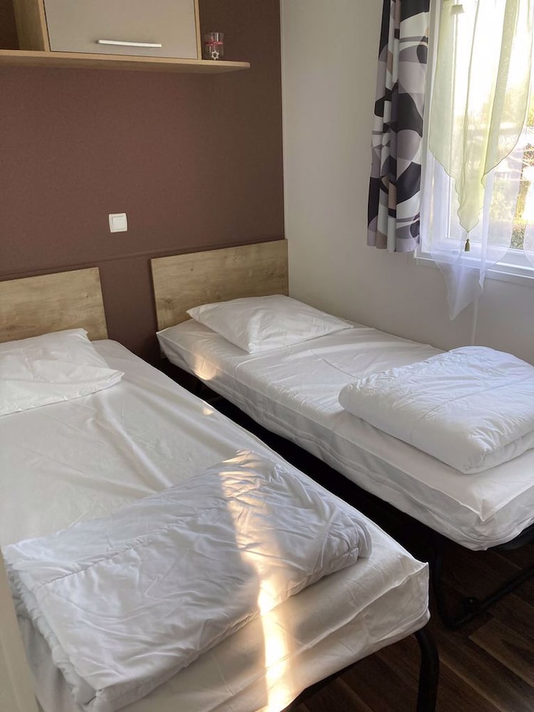 MOBILE HOME TRIGANO 6 PERSONS AT DOMAINE DE LITTEAU IN NORMANDY ...