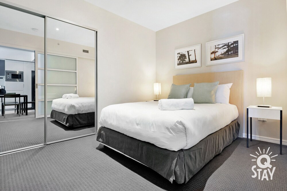 H'Residences – 2 Bedroom 1 Bathroom with Sea Views - Gold Coast | Vrbo